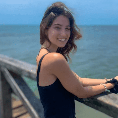 Al fondo hay sitio: Quién es Karime Scander, biografía, películas y ...