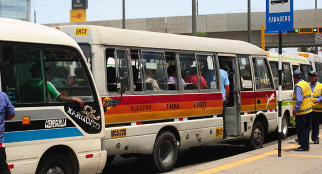 Suspenden el retiro de combis de Javier Prado | El Popular