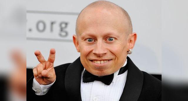 Murió Verne Troyer , 'Mini Me' en la saga de 'Austin Powers' a los 49 años