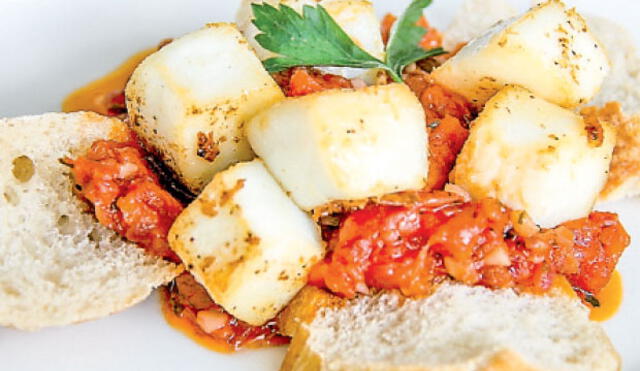 La receta popular: Pota al grill en tomates frescos | El Popular